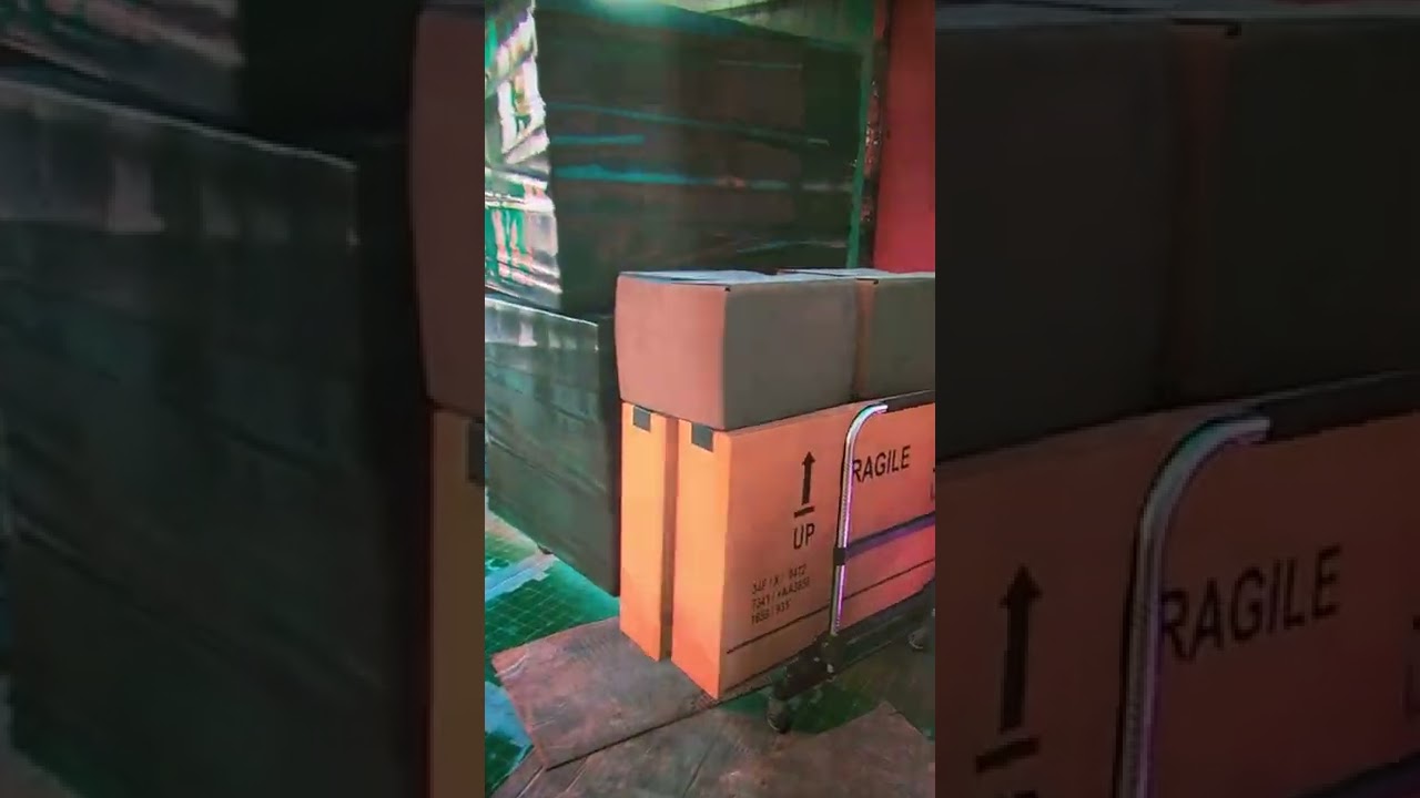 Cyberpunk 2077 VR streaming on my super clear Oculus Quest Pro. Virtual ...